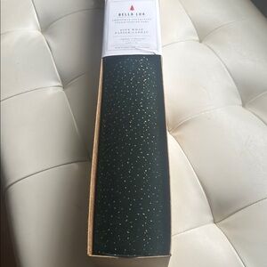 bella lux | Holiday | Bella Lux Green And Gold Christmas Velvet ...